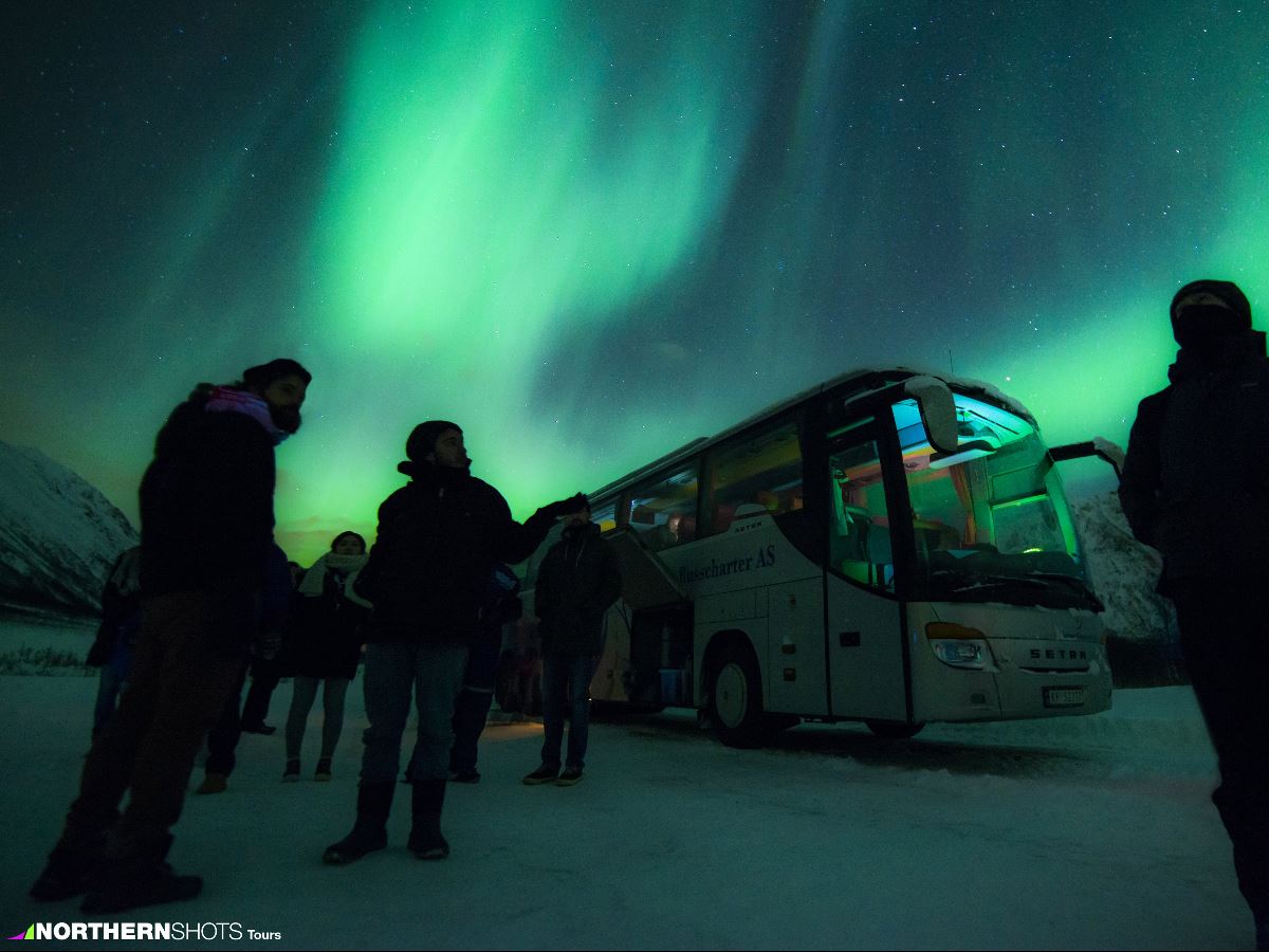 Aurora Chase with professional photographers, Aktivitet